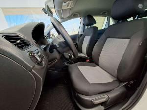 White Volkswagen Polo 2012 in Kaunas, with an engine capacity of 1.20 L and mileage of 296 thousand km for 3900 €, photo 15 on AUTOMOTO.COM.LV