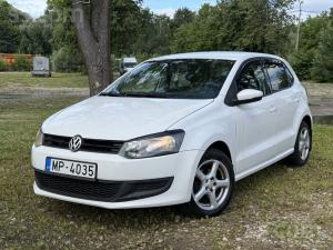 White Volkswagen Polo 2012 in Riga, with an engine capacity of 1.20 L and mileage of 334 thousand km for 1800 €, photo  on AUTOMOTO.COM.LV