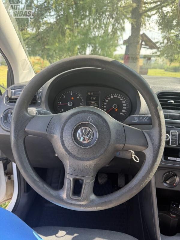 Balts Volkswagen Polo 2012 Alīta, ar dzinēja tilpumu 1.20 L un nobraukumu 290 tūkst. km par 3100 €, foto 6 vietnē AUTOMOTO.COM.LV