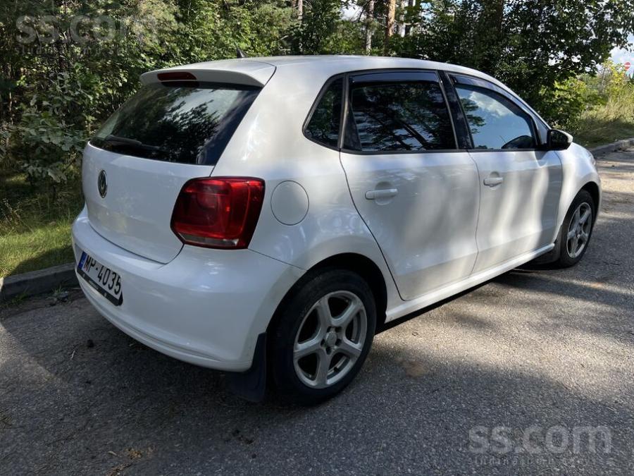 Balts Volkswagen Polo 2012 Rīga, ar dzinēja tilpumu 1.20 L un nobraukumu 335 tūkst. km par 2600 €, foto 5 vietnē AUTOMOTO.COM.LV
