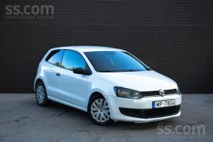White Volkswagen Polo 2012 in Riga, with an engine capacity of 1.20 L and mileage of 227 thousand km for 2090 €, photo 3 on AUTOMOTO.COM.LV