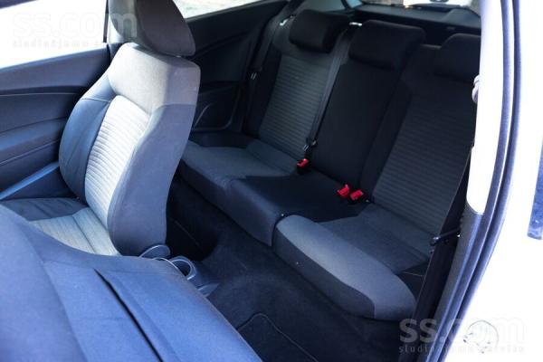 Balts Volkswagen Polo 2012 Rīga, ar dzinēja tilpumu 1.20 L un nobraukumu 227 tūkst. km par 2090 €, foto 10 vietnē AUTOMOTO.COM.LV