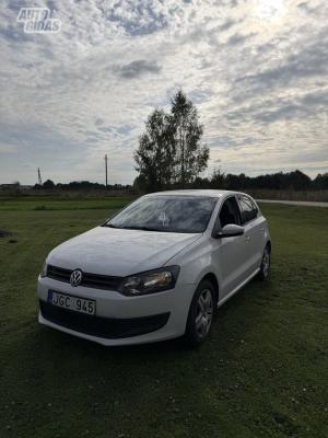 Balts Volkswagen Polo 2012 Viļņa, ar dzinēja tilpumu 1.20 L un nobraukumu 226 tūkst. km par 2200 €, foto  vietnē AUTOMOTO.COM.LV