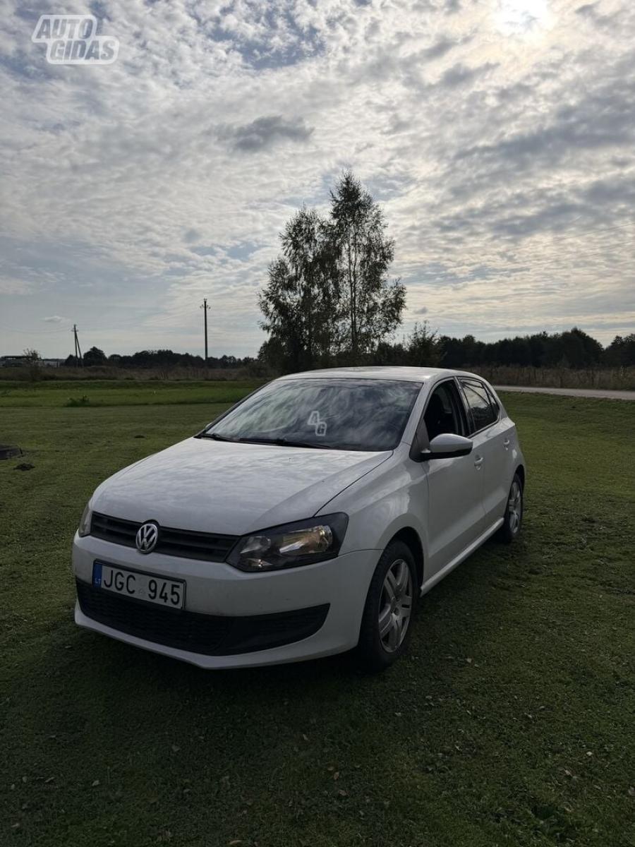 Balts Volkswagen Polo 2012 Viļņa, ar dzinēja tilpumu 1.20 L un nobraukumu 226 tūkst. km par 2200 €, foto 1 vietnē AUTOMOTO.COM.LV