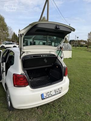 Balts Volkswagen Polo 2012 Viļņa, ar dzinēja tilpumu 1.20 L un nobraukumu 226 tūkst. km par 2200 €, foto 9 vietnē AUTOMOTO.COM.LV