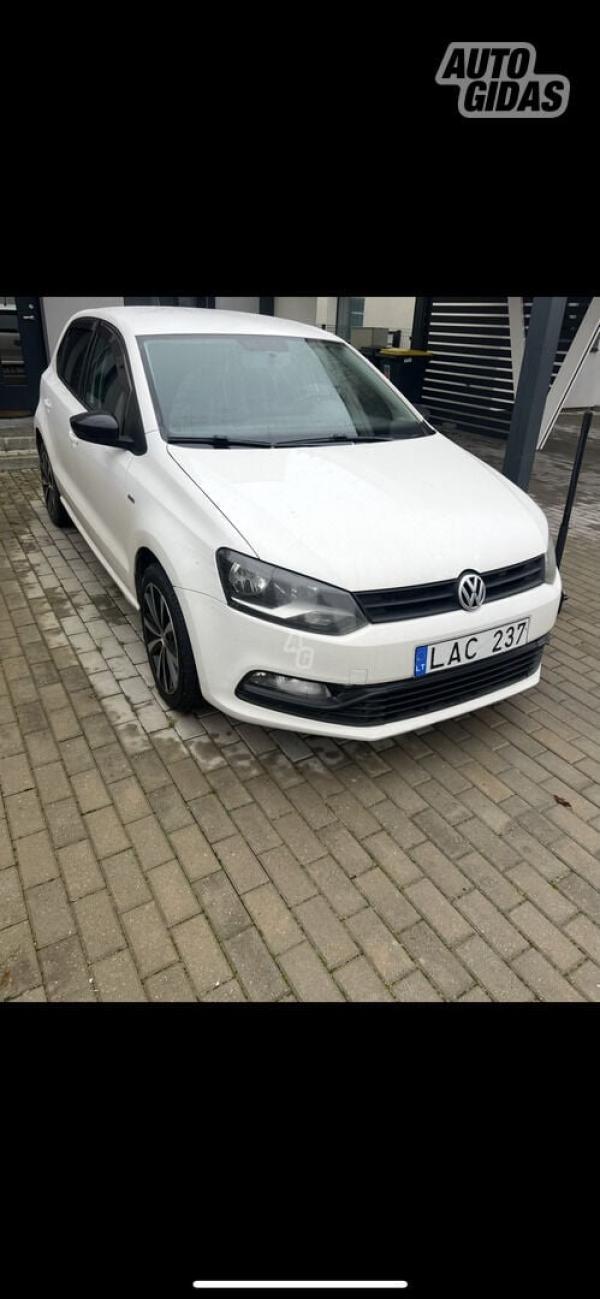 White Volkswagen Polo 2013 in Klaipeda, with an engine capacity of 1.60 L and mileage of 219 thousand km for 4700 €, photo 3 on AUTOMOTO.COM.LV