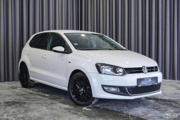 White Volkswagen Polo 2013 in Marijampole, with an engine capacity of 1.60 L and mileage of 210 thousand km for 6150 €, photo 1 on AUTOMOTO.COM.LV