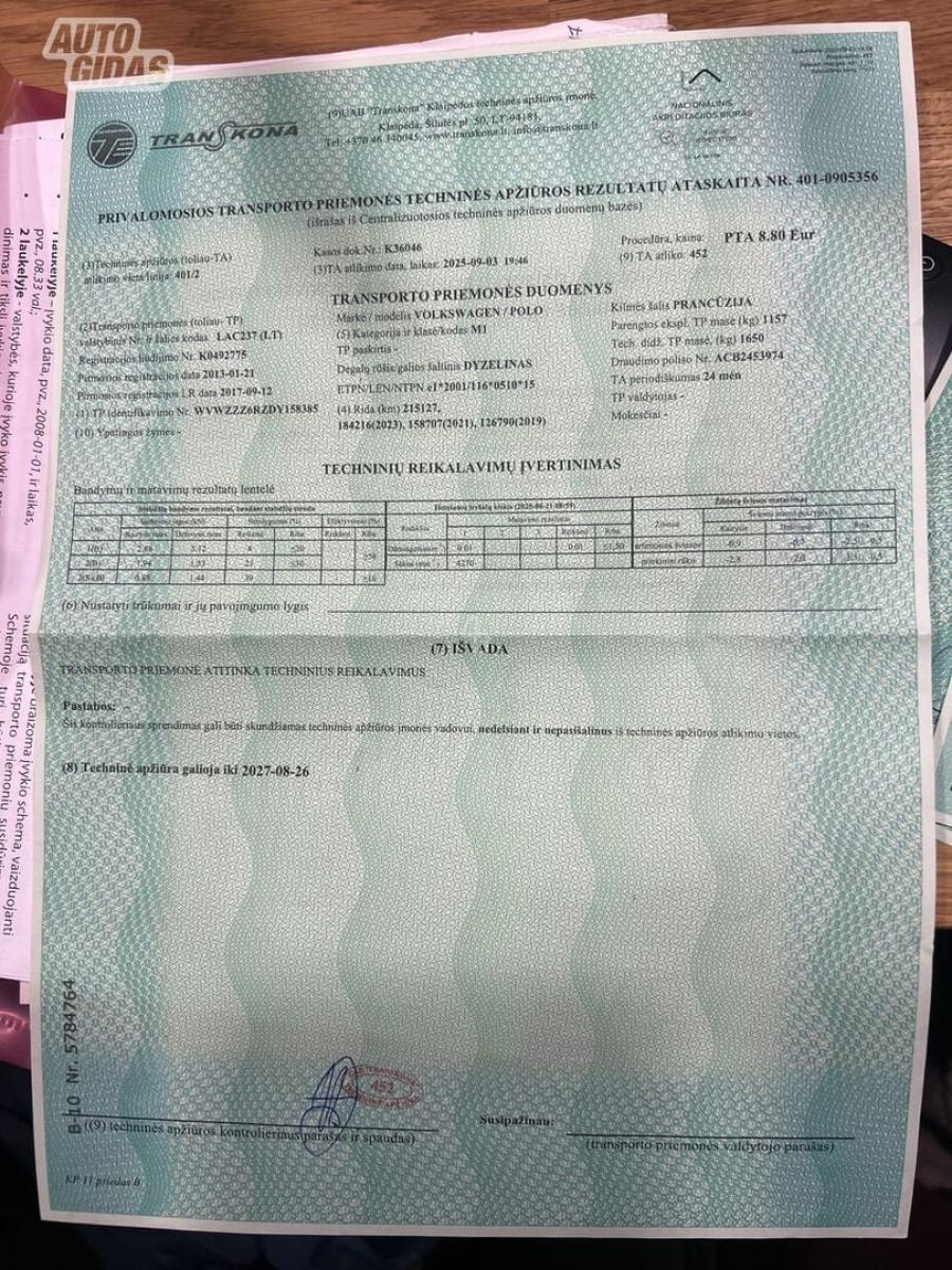 White Volkswagen Polo 2013 in Klaipeda, with an engine capacity of 1.60 L and mileage of 220 thousand km for 4200 €, photo 8 on AUTOMOTO.COM.LV