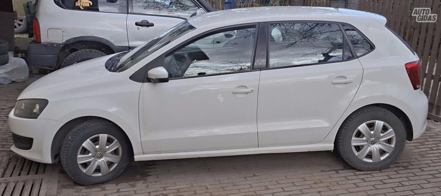Balts Volkswagen Polo 2013 Viļņa, ar dzinēja tilpumu 1.20 L un nobraukumu 199 tūkst. km par 2700 €, foto 7 vietnē AUTOMOTO.COM.LV
