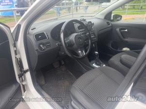 Balts Volkswagen Polo 2013 Tallina, ar dzinēja tilpumu 1.60 L un nobraukumu 180 tūkst. km par 6250 €, foto 6 vietnē AUTOMOTO.COM.LV