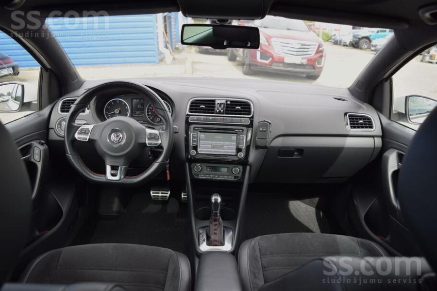 Balts Volkswagen Polo 2013 Rīga, ar dzinēja tilpumu 1.40 L un nobraukumu 123 tūkst. km par 9900 €, foto 5 vietnē AUTOMOTO.COM.LV
