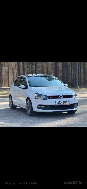 White Volkswagen Polo 2013 in Riga, with an engine capacity of 1.40 L and mileage of 123 thousand km for 9900 €, photo  on AUTOMOTO.COM.LV