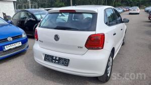 White Volkswagen Polo 2013 in Riga, with an engine capacity of 1.20 L and mileage of 190 thousand km for 4800 €, photo 9 on AUTOMOTO.COM.LV