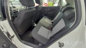 White Volkswagen Polo 2013 in Riga, with an engine capacity of 1.20 L and mileage of 190 thousand km for 4800 €, photo 19 on AUTOMOTO.COM.LV