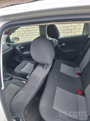 Balts Volkswagen Polo 2013 Daugavpils, ar dzinēja tilpumu 1.20 L un nobraukumu 267 tūkst. km par 2590 €, foto 10 vietnē AUTOMOTO.COM.LV