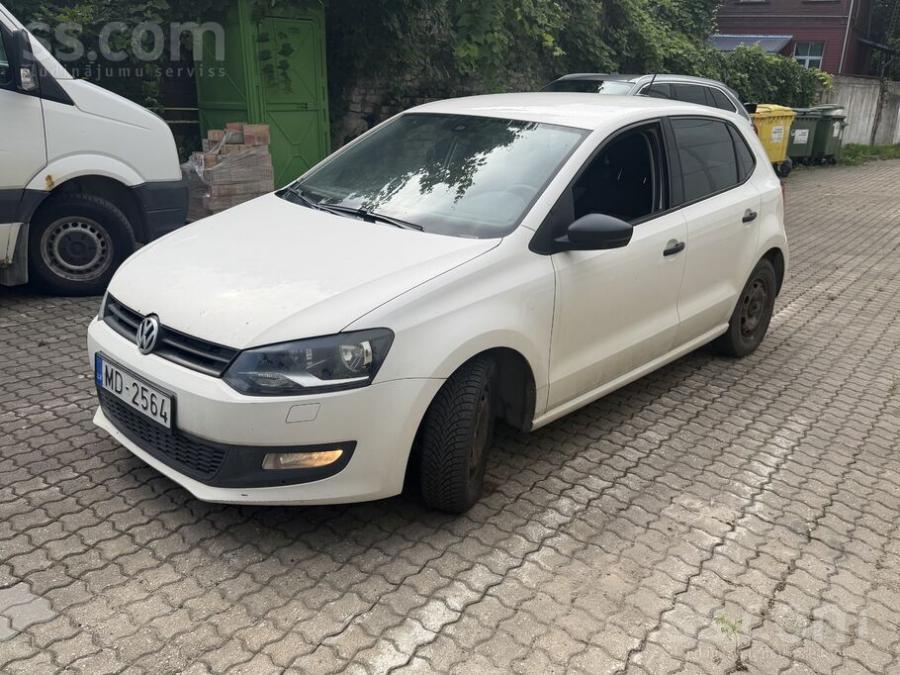 Balts Volkswagen Polo 2013 Rīga, ar dzinēja tilpumu 1.20 L un nobraukumu 317 tūkst. km par 1200 €, foto 6 vietnē AUTOMOTO.COM.LV