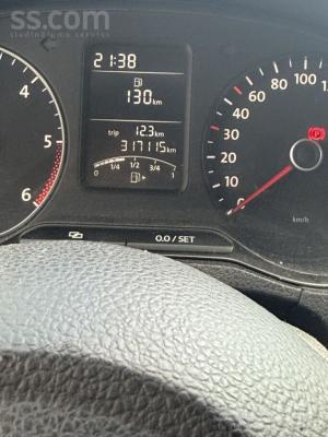 Balts Volkswagen Polo 2013 Rīga, ar dzinēja tilpumu 1.20 L un nobraukumu 317 tūkst. km par 1200 €, foto 8 vietnē AUTOMOTO.COM.LV