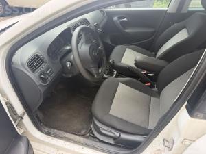 Balts Volkswagen Polo 2013 Rīga, ar dzinēja tilpumu 1.20 L un nobraukumu 317 tūkst. km par 1200 €, foto 12 vietnē AUTOMOTO.COM.LV