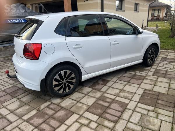 Balts Volkswagen Polo 2014 Rīga, ar dzinēja tilpumu 1.40 L un nobraukumu 280 tūkst. km par 4900 €, foto 2 vietnē AUTOMOTO.COM.LV