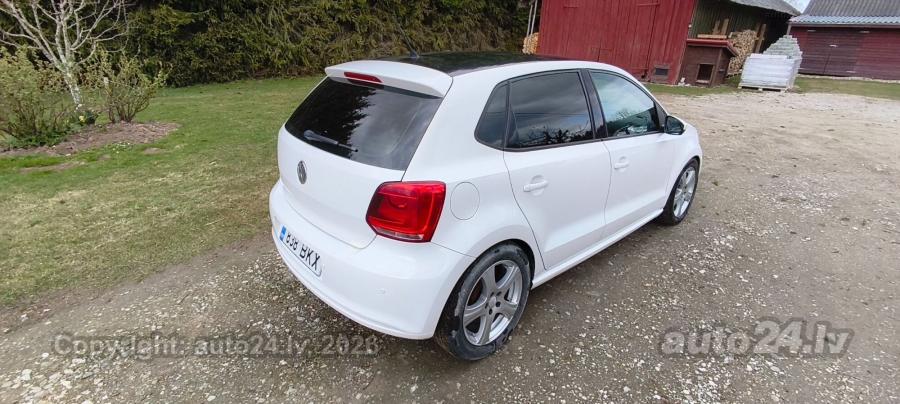 Balts Volkswagen Polo 2014 Pērnava, ar dzinēja tilpumu 1.20 L un nobraukumu 287 tūkst. km par 4000 €, foto 6 vietnē AUTOMOTO.COM.LV