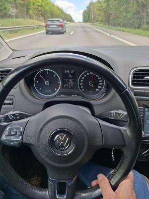 Balts Volkswagen Polo 2014 Viļņa, ar dzinēja tilpumu 1.60 L un nobraukumu 218 tūkst. km par 4990 €, foto 10 vietnē AUTOMOTO.COM.LV