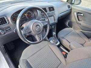 Balts Volkswagen Polo 2014 Viļņa, ar dzinēja tilpumu 1.60 L un nobraukumu 218 tūkst. km par 4990 €, foto 13 vietnē AUTOMOTO.COM.LV