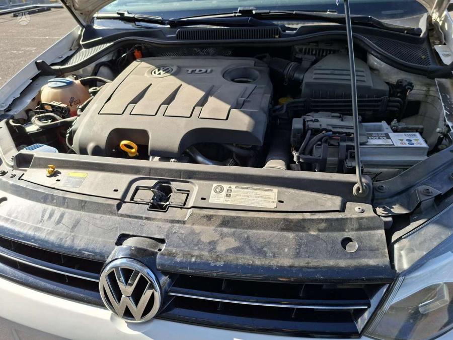 Balts Volkswagen Polo 2014 Viļņa, ar dzinēja tilpumu 1.60 L un nobraukumu 218 tūkst. km par 4990 €, foto 18 vietnē AUTOMOTO.COM.LV