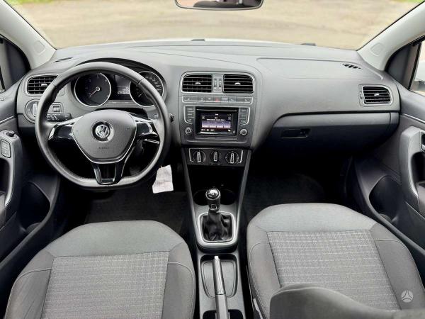 Balts Volkswagen Polo 2014 Raseiniai, ar dzinēja tilpumu 1.42 L un nobraukumu 175 tūkst. km par 5500 €, foto 9 vietnē AUTOMOTO.COM.LV