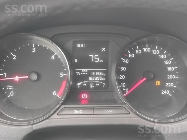 White Volkswagen Polo 2014 in Tukums, with an engine capacity of 1.40 L and mileage of 182 thousand km for 4799 €, photo 8 on AUTOMOTO.COM.LV