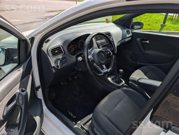 Balts Volkswagen Polo 2014 Ogre, ar dzinēja tilpumu 1.40 L un nobraukumu 149 tūkst. km par 6900 €, foto 9 vietnē AUTOMOTO.COM.LV