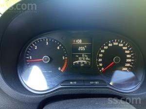 White Volkswagen Polo 2014 in Balvi, with an engine capacity of 1.20 L and mileage of 307 thousand km for 1500 €, photo 12 on AUTOMOTO.COM.LV