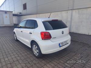 Balts Volkswagen Polo 2014 Pērnava, ar dzinēja tilpumu 1.20 L un nobraukumu 184 tūkst. km par 2900 €, foto 7 vietnē AUTOMOTO.COM.LV