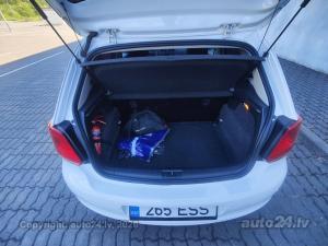 Balts Volkswagen Polo 2014 Pērnava, ar dzinēja tilpumu 1.20 L un nobraukumu 184 tūkst. km par 2900 €, foto 9 vietnē AUTOMOTO.COM.LV