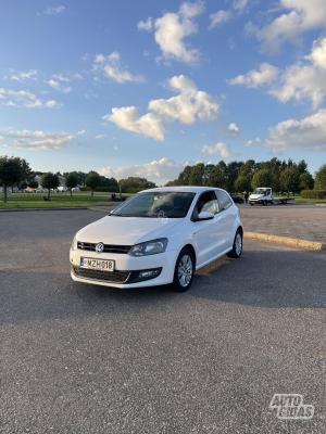 White Volkswagen Polo 2014 in Kaunas, with an engine capacity of 1.20 L and mileage of 204 thousand km for 3450 €, photo  on AUTOMOTO.COM.LV