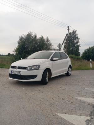 Balts Volkswagen Polo 2014 Kazlų Rūda, ar dzinēja tilpumu 1.20 L un nobraukumu 283 tūkst. km par 2349 €, foto 1 vietnē AUTOMOTO.COM.LV