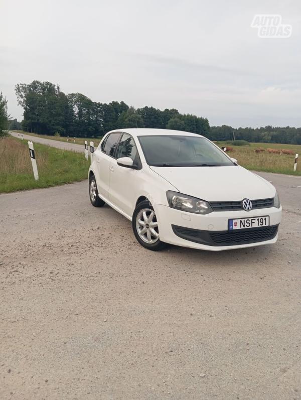 Volkswagen Polo 2014 Kazlų Rūda vietnē Balts Volkswagen Polo 2014 Kazlų Rūda, ar dzinēja tilpumu 1.20 L un nobraukumu 283 tūkst. km par 2349 €, foto 6 vietnē AUTOMOTO.COM.LV