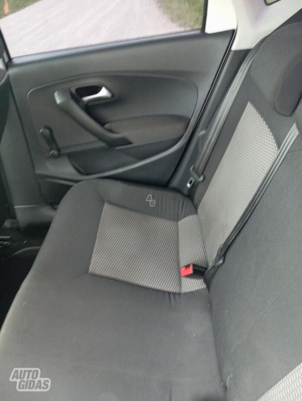 Volkswagen Polo 2014 Kazlų Rūda vietnē Balts Volkswagen Polo 2014 Kazlų Rūda, ar dzinēja tilpumu 1.20 L un nobraukumu 283 tūkst. km par 2349 €, foto 9 vietnē AUTOMOTO.COM.LV
