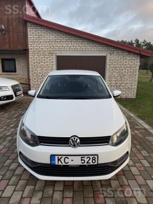 White Volkswagen Polo 2015 in Riga, with an engine capacity of 1.40 L and mileage of 261 thousand km for 4500 €, photo 2 on AUTOMOTO.COM.LV