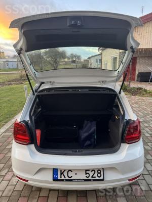White Volkswagen Polo 2015 in Riga, with an engine capacity of 1.40 L and mileage of 261 thousand km for 4500 €, photo 7 on AUTOMOTO.COM.LV
