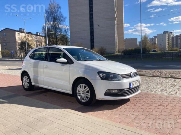 Balts Volkswagen Polo 2015 Daugavpils, ar dzinēja tilpumu 1.40 L un nobraukumu 278 tūkst. km par 3700 €, foto 3 vietnē AUTOMOTO.COM.LV
