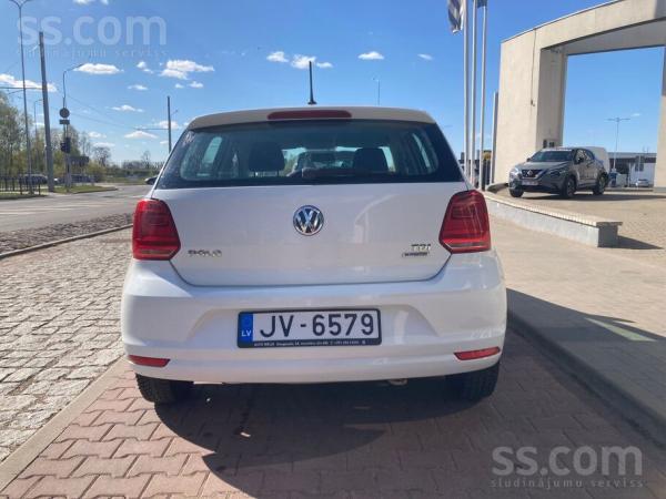 Balts Volkswagen Polo 2015 Daugavpils, ar dzinēja tilpumu 1.40 L un nobraukumu 278 tūkst. km par 3700 €, foto 5 vietnē AUTOMOTO.COM.LV
