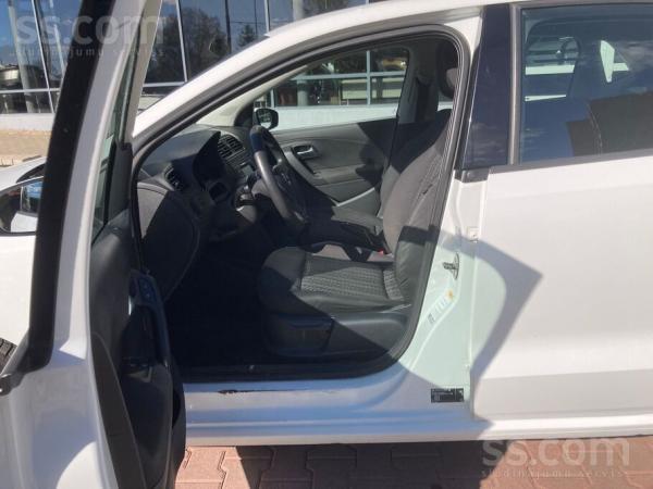 Balts Volkswagen Polo 2015 Daugavpils, ar dzinēja tilpumu 1.40 L un nobraukumu 278 tūkst. km par 3700 €, foto 7 vietnē AUTOMOTO.COM.LV