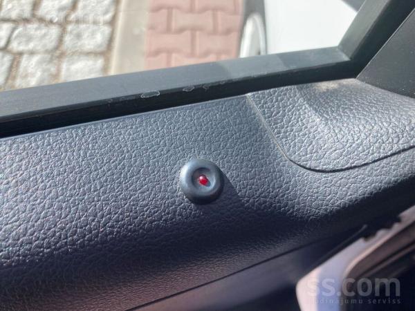 Balts Volkswagen Polo 2015 Daugavpils, ar dzinēja tilpumu 1.40 L un nobraukumu 278 tūkst. km par 3700 €, foto 9 vietnē AUTOMOTO.COM.LV