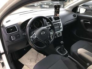 White Volkswagen Polo 2015 in Klaipeda, with an engine capacity of 1.40 L and mileage of 177 thousand km for 4950 €, photo 10 on AUTOMOTO.COM.LV