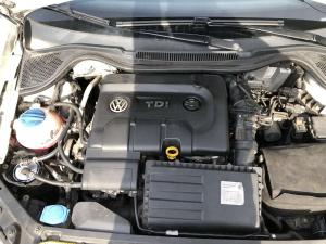 White Volkswagen Polo 2015 in Klaipeda, with an engine capacity of 1.40 L and mileage of 177 thousand km for 4950 €, photo 18 on AUTOMOTO.COM.LV
