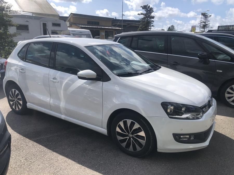 Balts Volkswagen Polo 2015 Klaipėda, ar dzinēja tilpumu 1.40 L un nobraukumu 177 tūkst. km par 4950 €, foto 3 vietnē AUTOMOTO.COM.LV