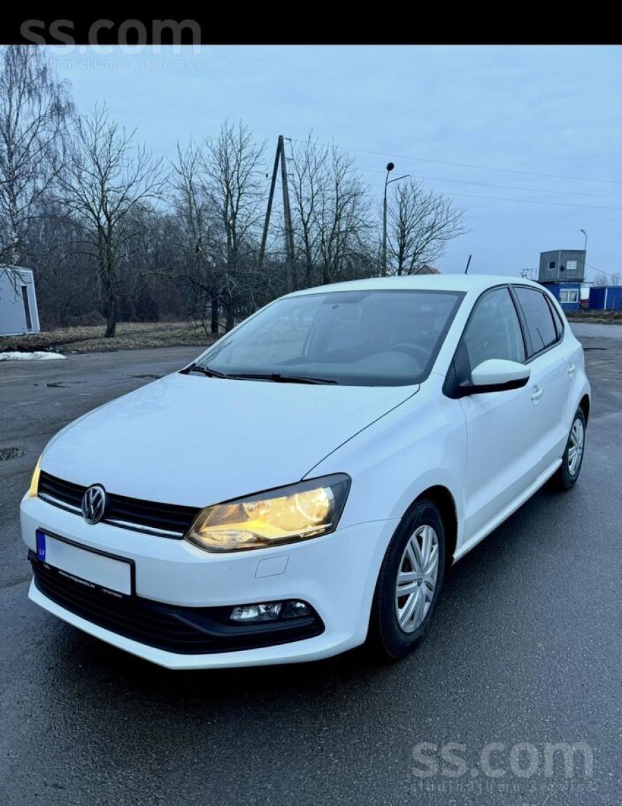 White Volkswagen Polo 2015 in Rezekne, with an engine capacity of 1.40 L and mileage of 223 thousand km for 5000 €, photo 1 on AUTOMOTO.COM.LV