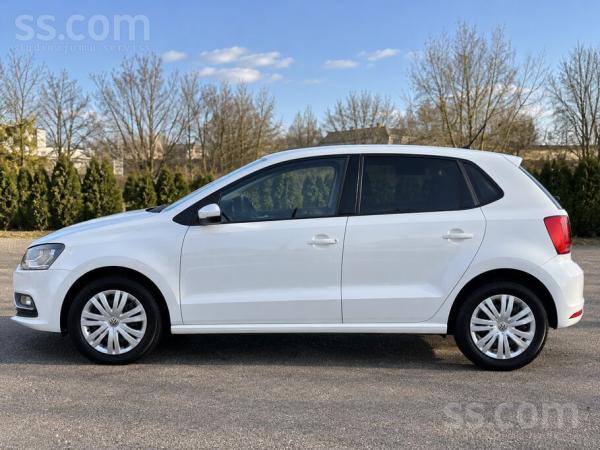 White Volkswagen Polo 2015 in Rezekne, with an engine capacity of 1.40 L and mileage of 223 thousand km for 5000 €, photo 5 on AUTOMOTO.COM.LV
