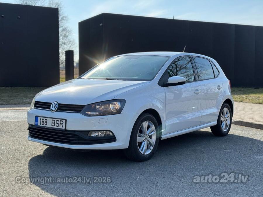 White Volkswagen Polo 2016 in Tallinn, with an engine capacity of 1.20 L and mileage of 104 thousand km for 5490 €, photo 1 on AUTOMOTO.COM.LV