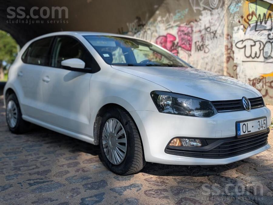 White Volkswagen Polo 2016 in Jekabpils, with an engine capacity of 1.40 L and mileage of 290 thousand km for 5250 €, photo 3 on AUTOMOTO.COM.LV